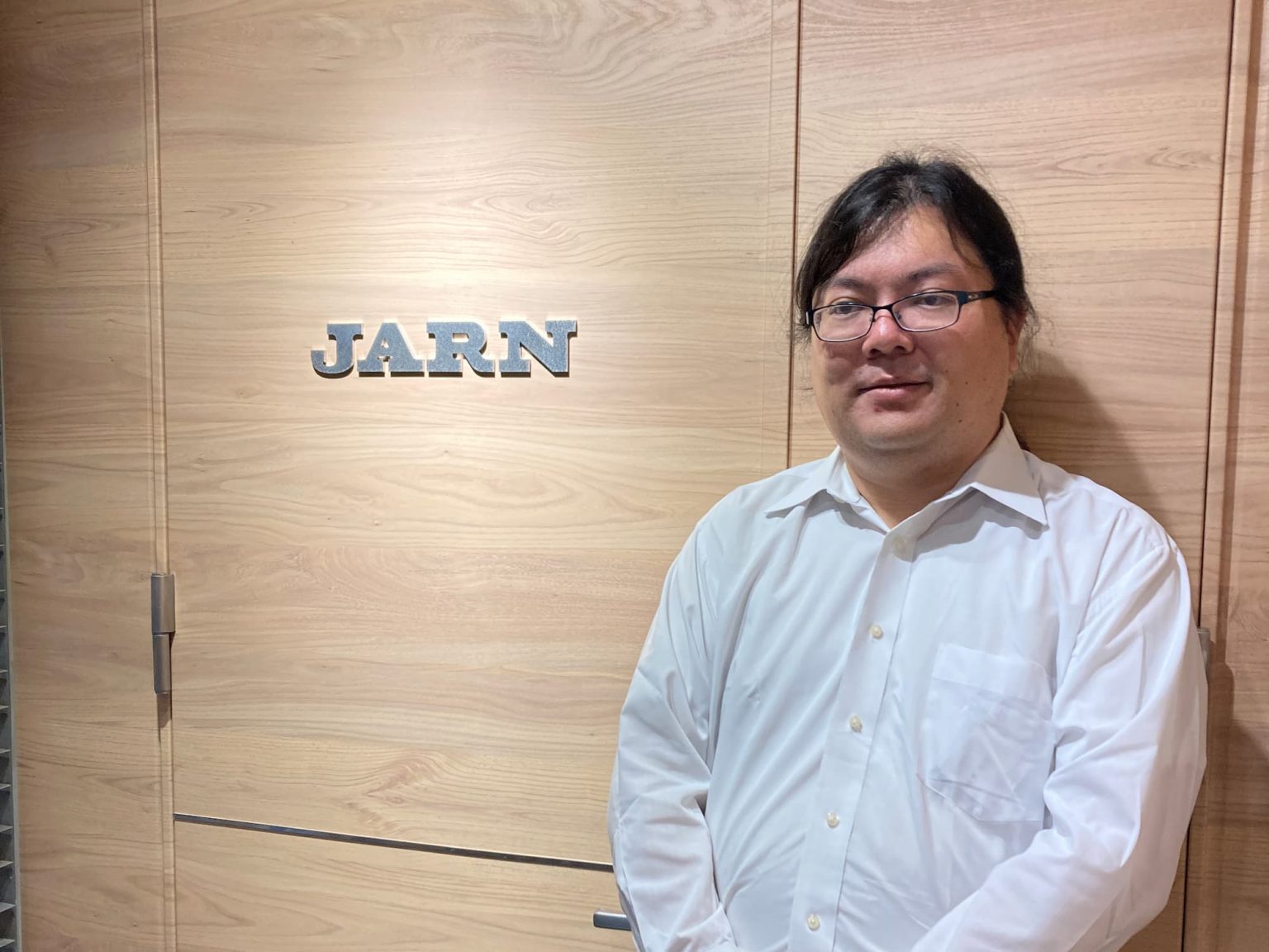 期待通りに配送の手間が削減、雑誌を小ロットかつ梱包なしで預けられるのが決め手 | 導入事例｜MAMORU | 機密書類・文書の廃棄や保管 日本パープル